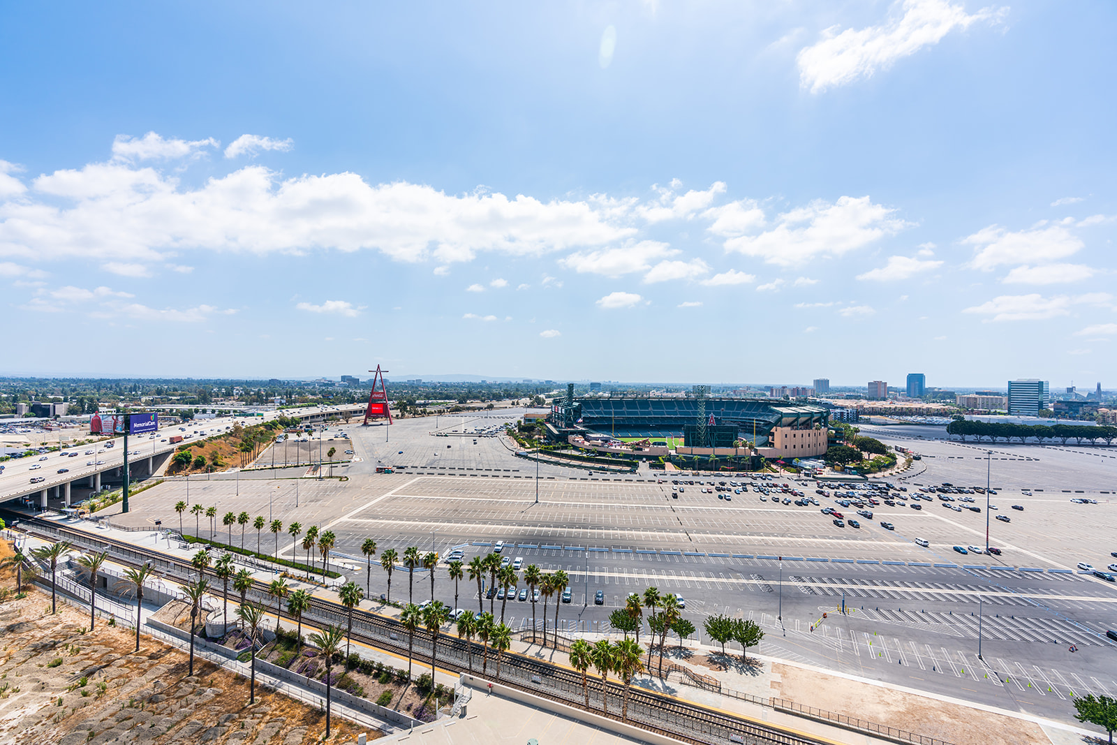 STADIUM TOWER | CLASS A ANAHEIM OFFICE